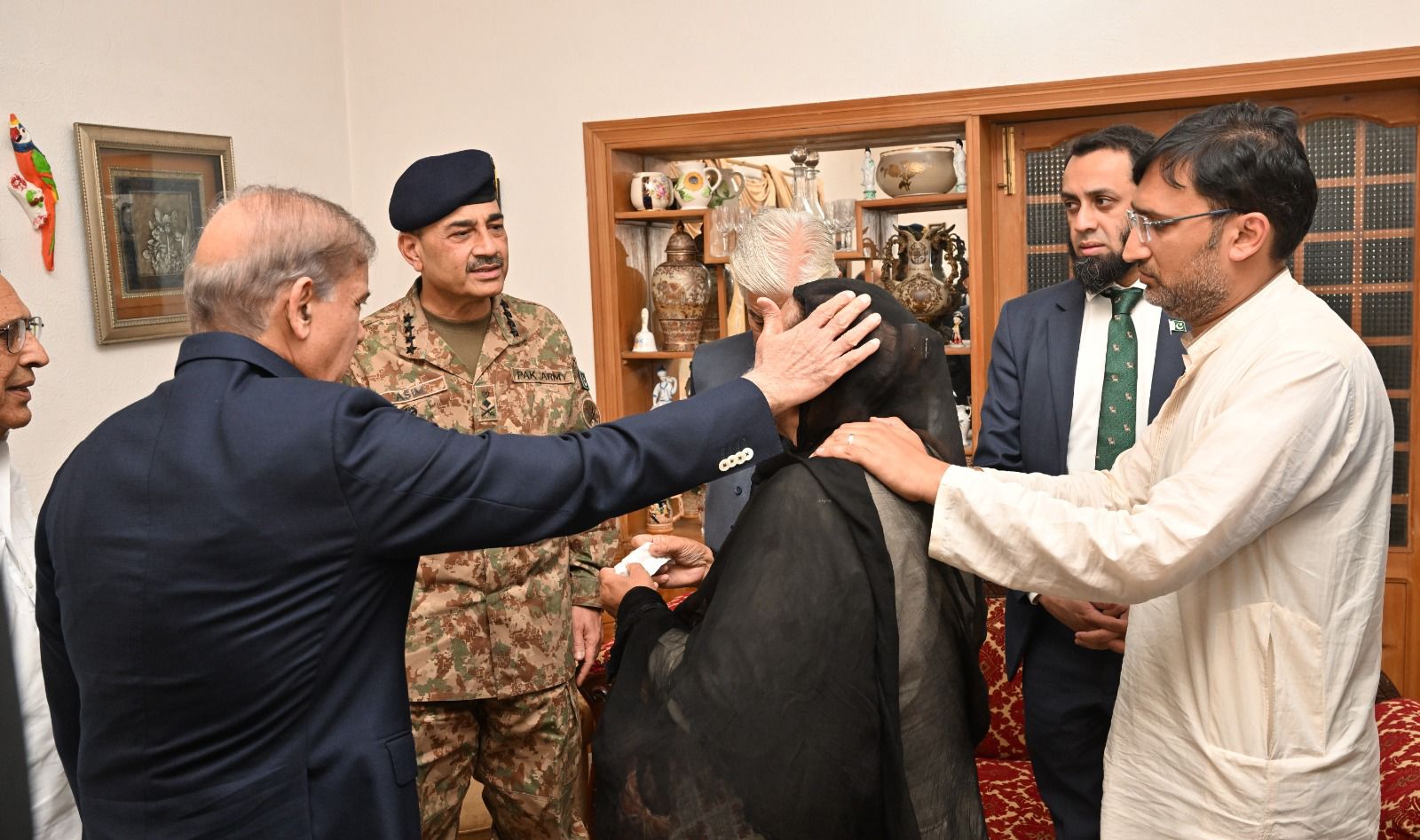 PM army Chief visits the house of Squadron Leader Usman Yousaf